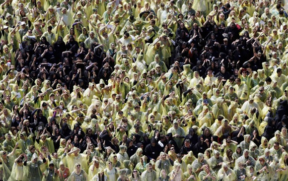 My Daily Blog: The Largest Human Smiley Face In The World